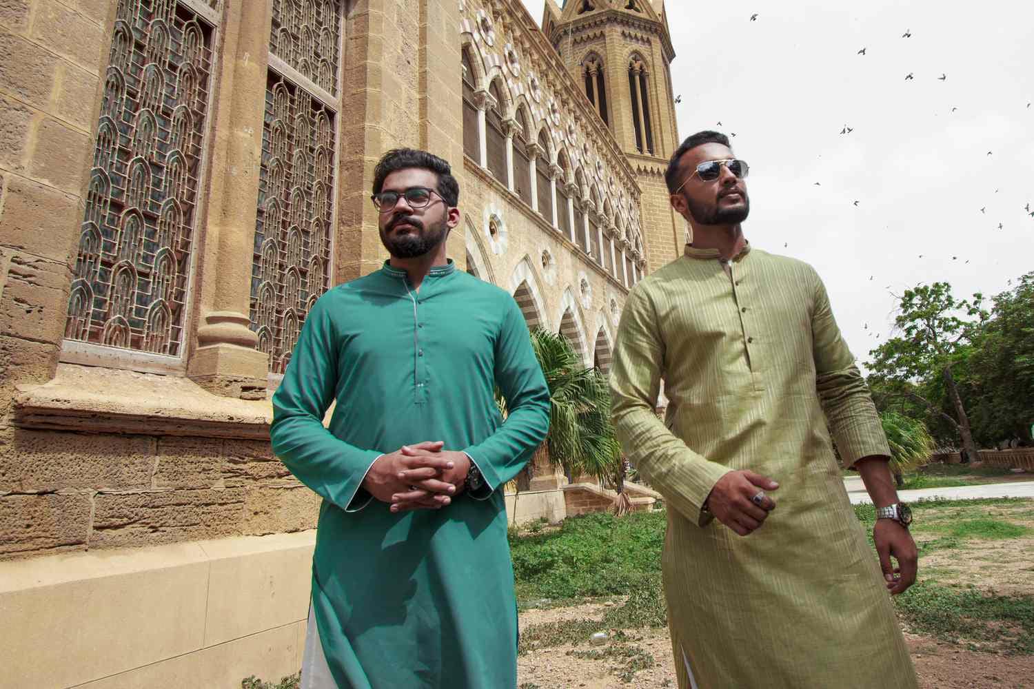 Celebrating Muslim Men’s Fashion - A Dive into Traditional and Modern ...