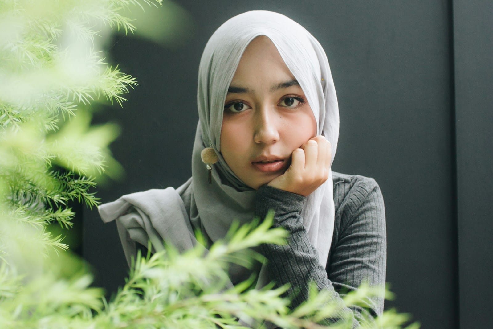 How to Style Indonesian Muslim Clothes for Different Seasons - The ...