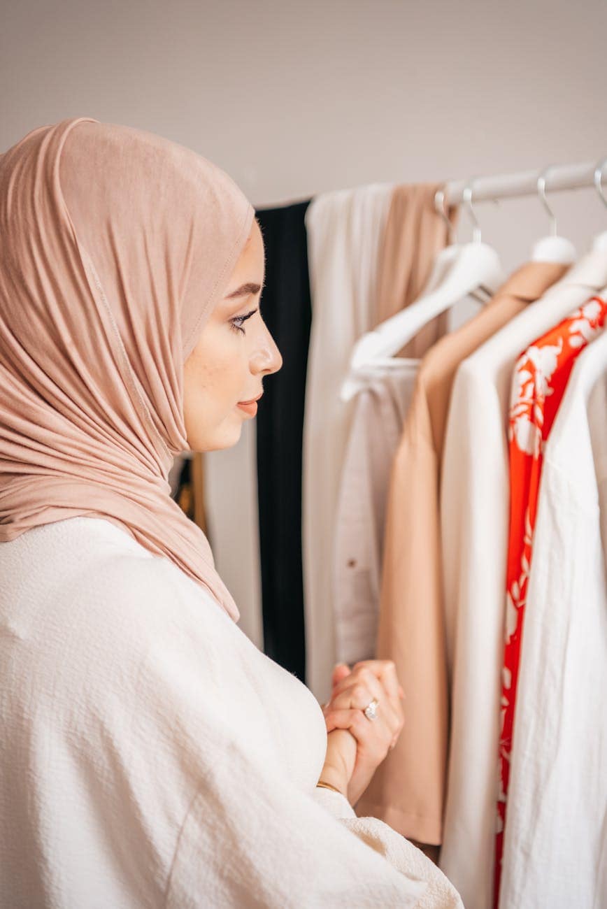 Stay Stylish and Modest: The Best Muslim Clothes for Fashion Lovers ...